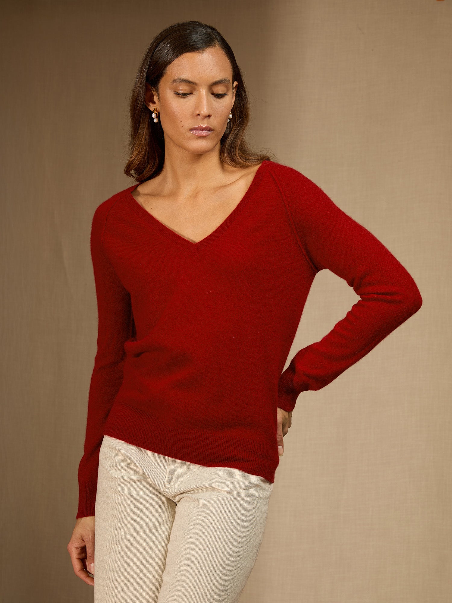 PENELOPE pull col v rubis 100% cachemire – Perfect Cashmere